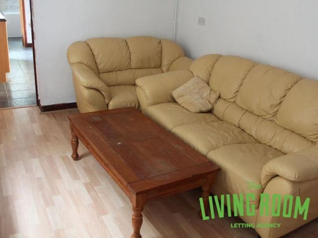 5 bedroom house to rent
