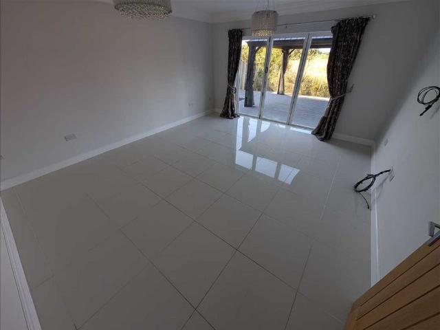 5 bedroom house to rent