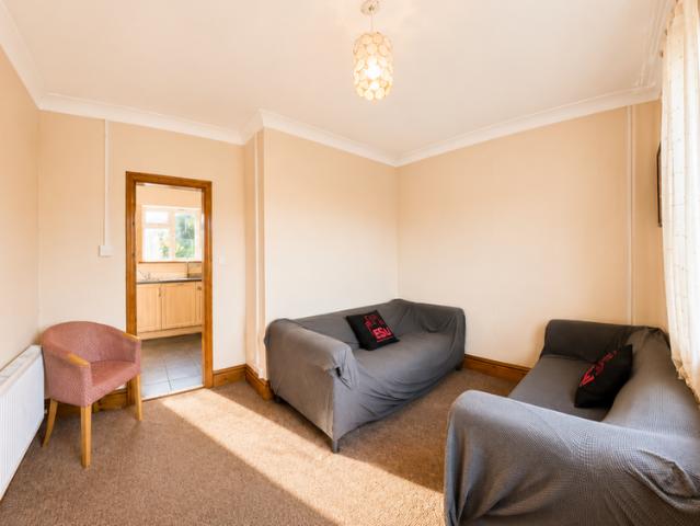 5 bedroom house to rent
