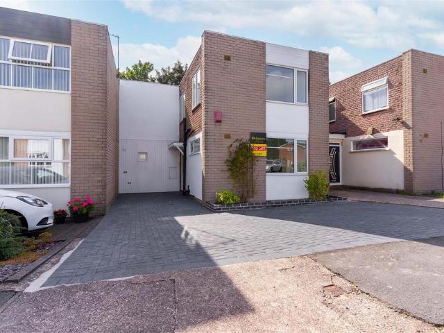 5 bedroom house to rent