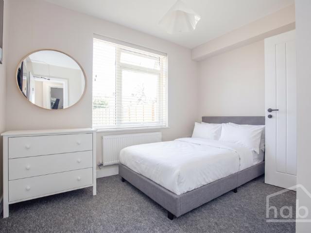5 bedroom house to rent