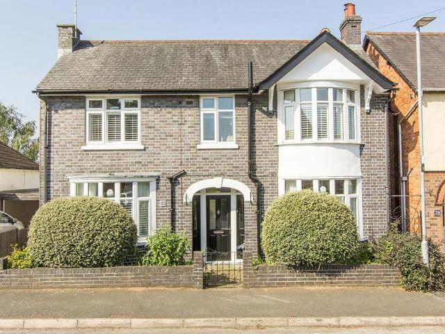 5 bedroom house to rent
