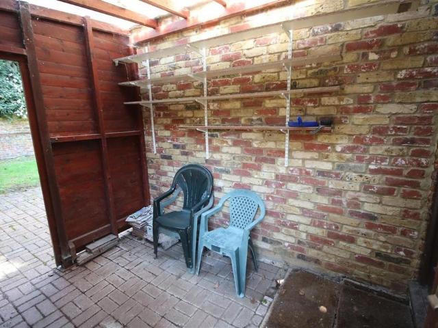 5 bedroom house to rent