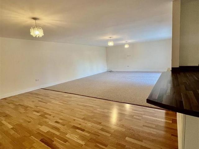 5 bedroom house to rent