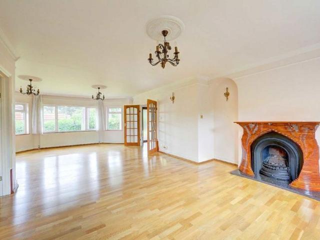 5 bedroom house to rent