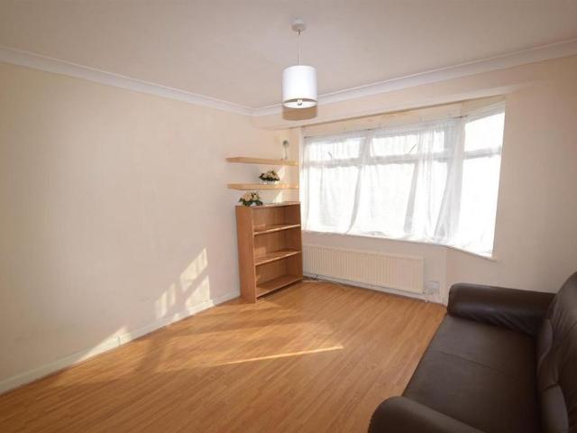 5 bedroom house to rent