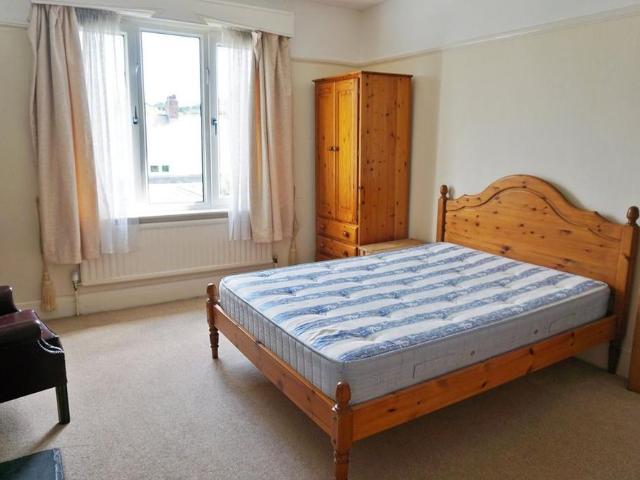 5 bedroom house to rent