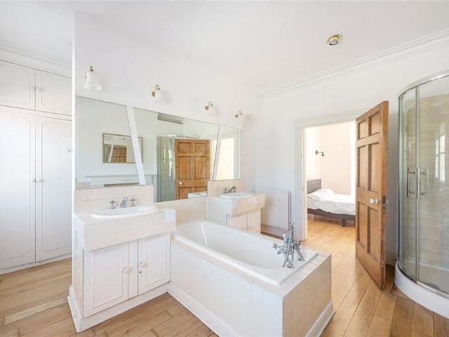 5 bedroom house to rent