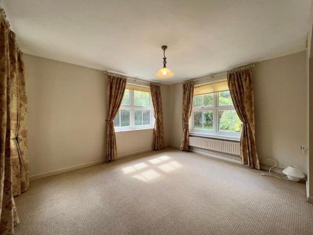 5 bedroom house to rent