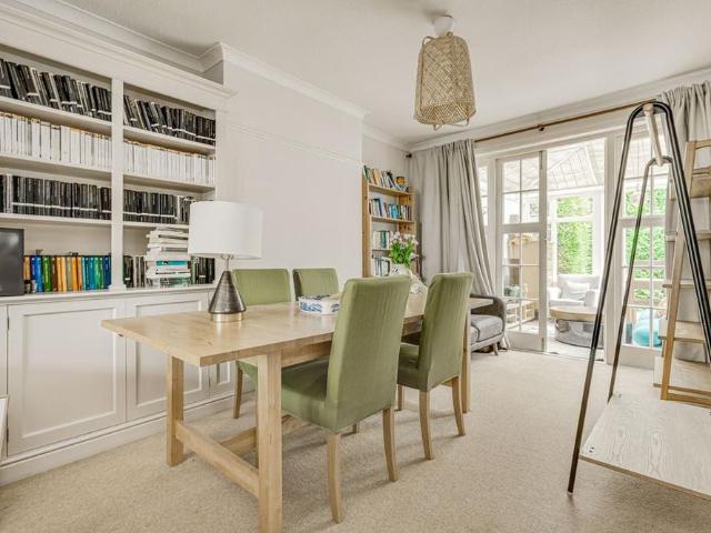 5 bedroom house to rent