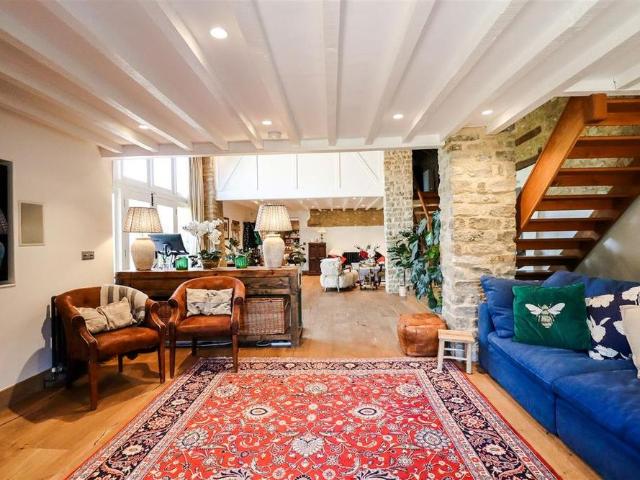 5 bedroom house to rent
