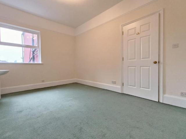 5 bedroom house to rent