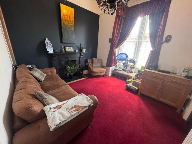 5 bedroom house to rent