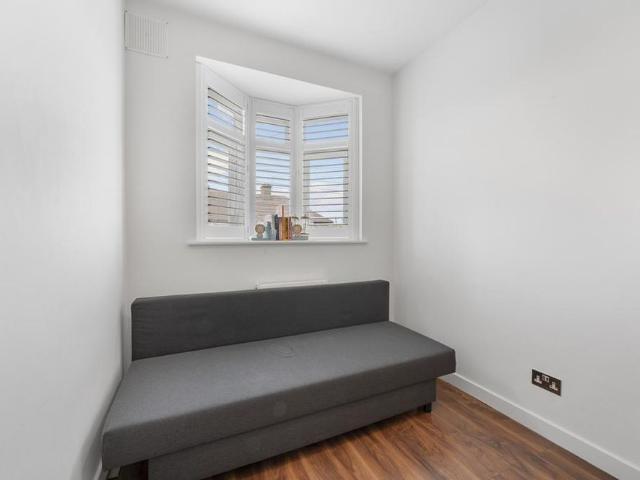5 bedroom house to rent