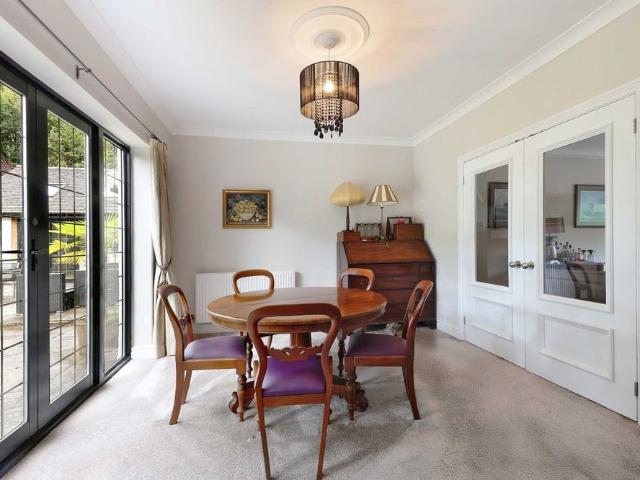 5 bedroom house to rent