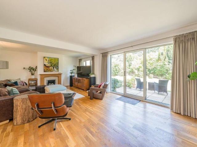 5 bedroom house to rent