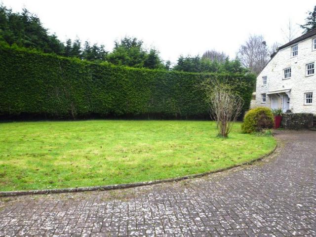 5 bedroom house to rent