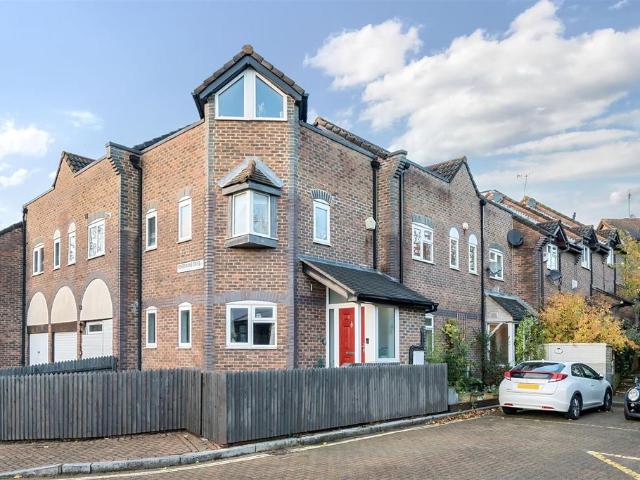 5 bedroom house to rent