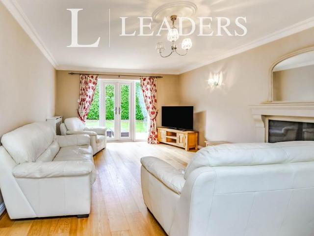5 bedroom house to rent