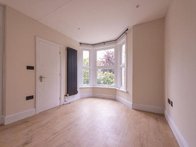 5 bedroom house to rent