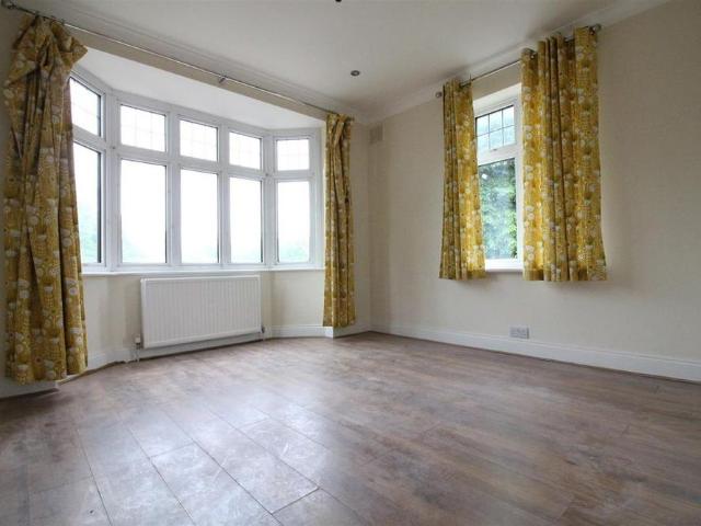 5 bedroom house to rent