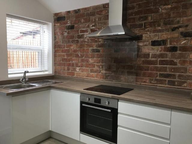 5 bedroom house to rent