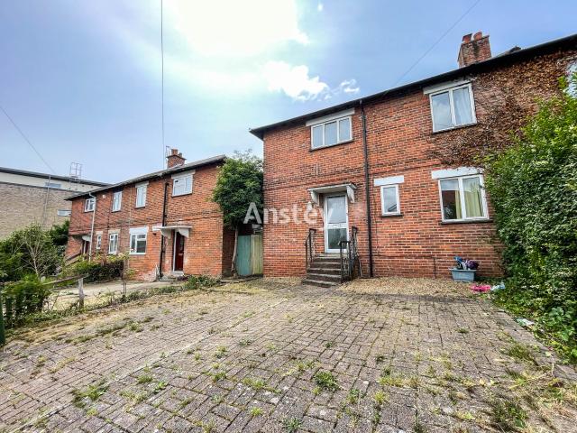 5 bedroom house to rent