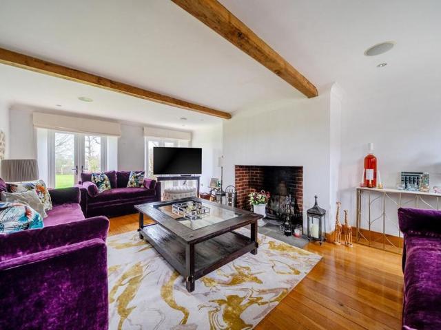 5 bedroom house to rent