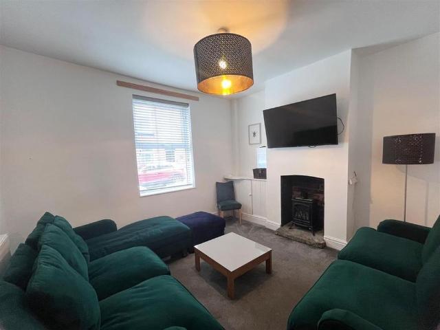 5 bedroom house to rent