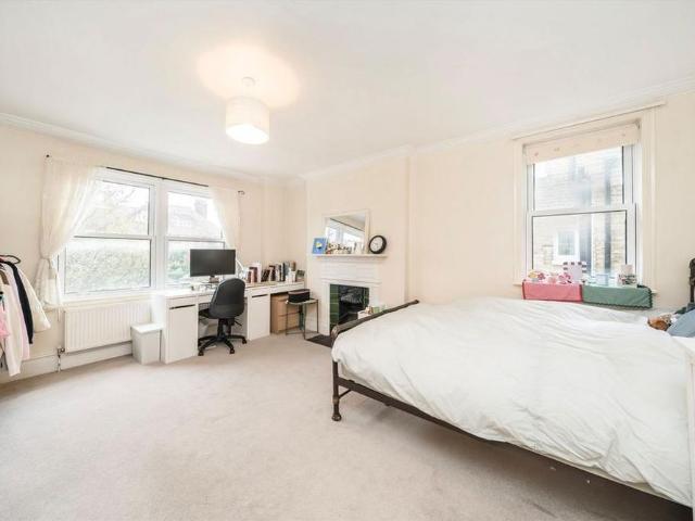 5 bedroom house to rent