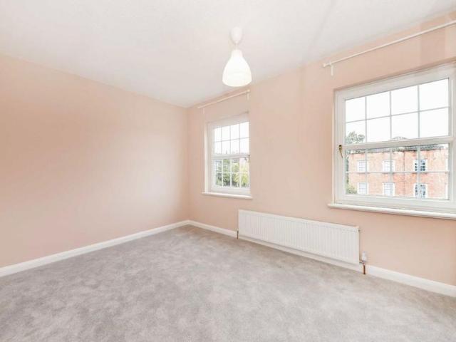 5 bedroom house to rent
