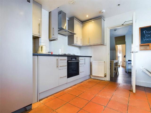 5 bedroom house to rent