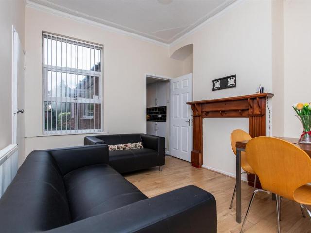 5 bedroom house to rent