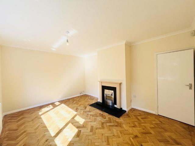 5 bedroom house to rent