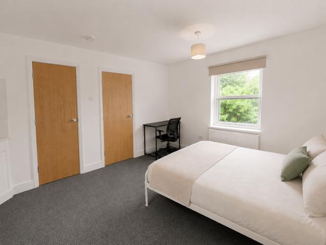 5 bedroom house to rent