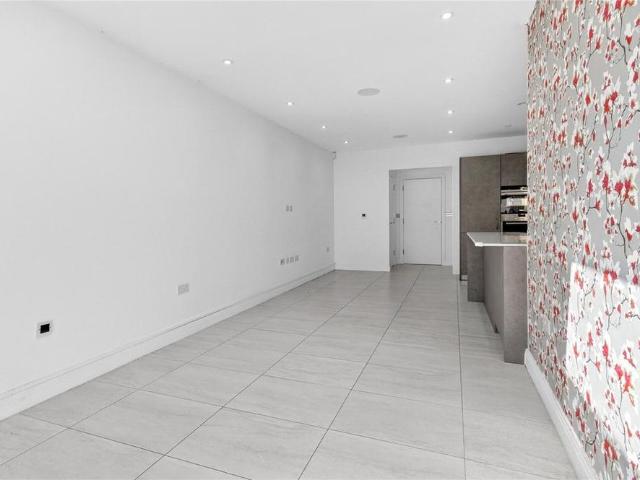 5 bedroom house to rent