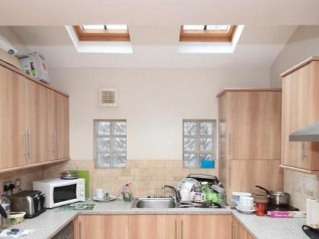 5 bedroom house to rent