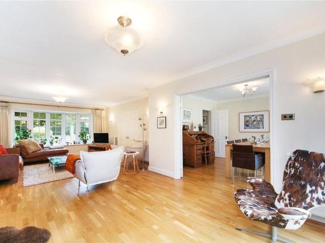 5 bedroom house to rent