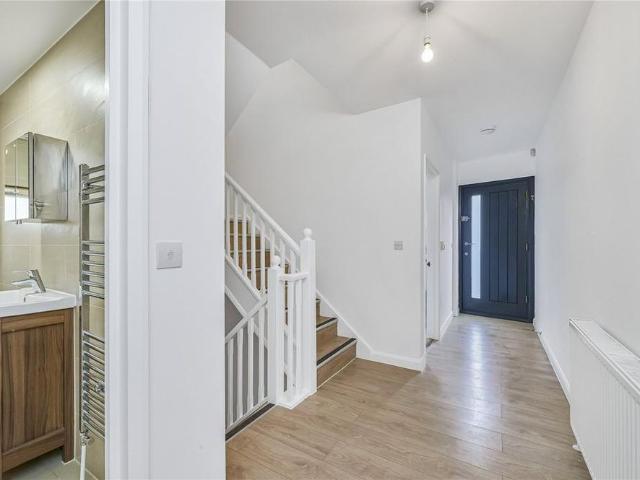 5 bedroom house to rent