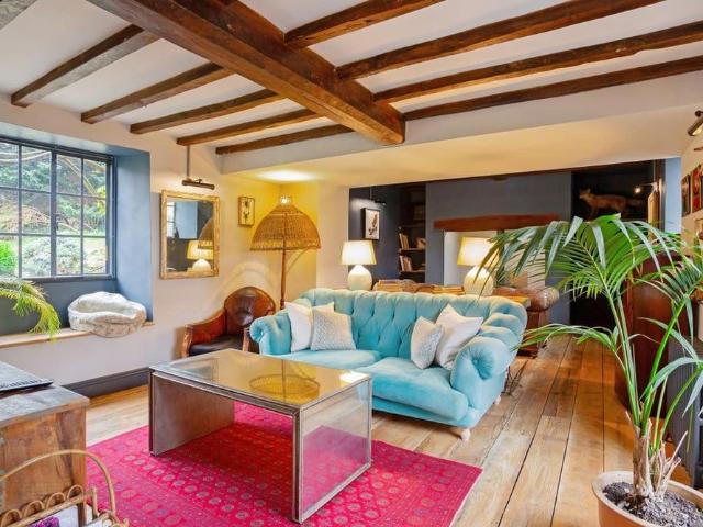 5 bedroom house to rent