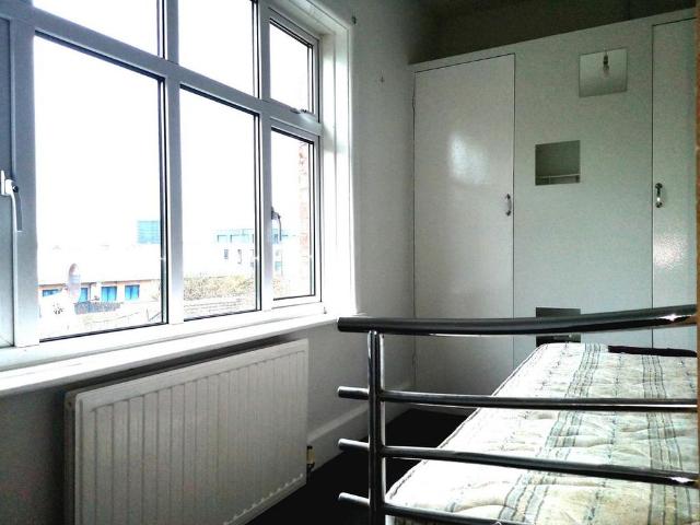 5 bedroom house to rent