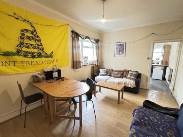 5 bedroom house to rent