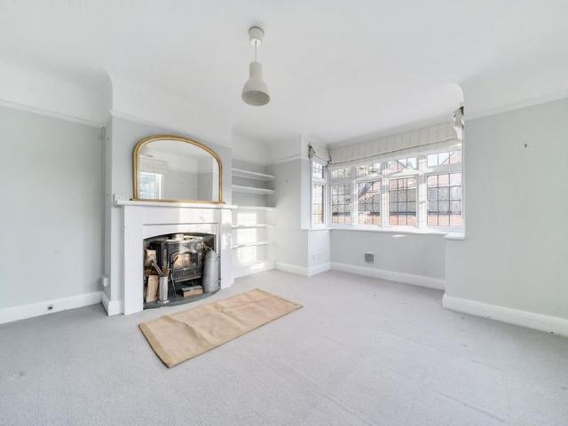 5 bedroom house to rent