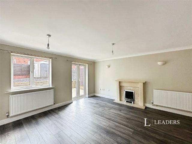 5 bedroom house to rent Wainwright Avenue, Hamilton, Leicester, Leicestershire, LE5