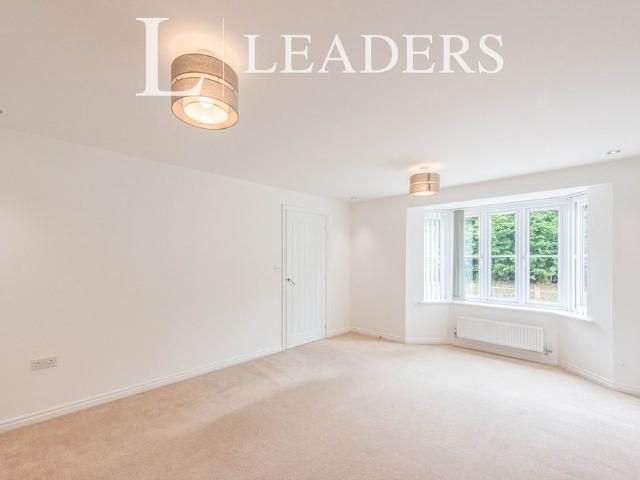 5 bedroom house to rent Casey Jones Close, Bury St. Edmunds, IP32