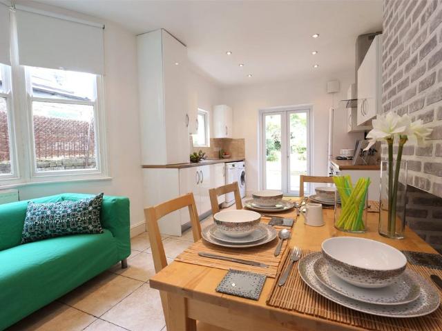 5 bedroom house to rent Drakefell Road, London, SE14