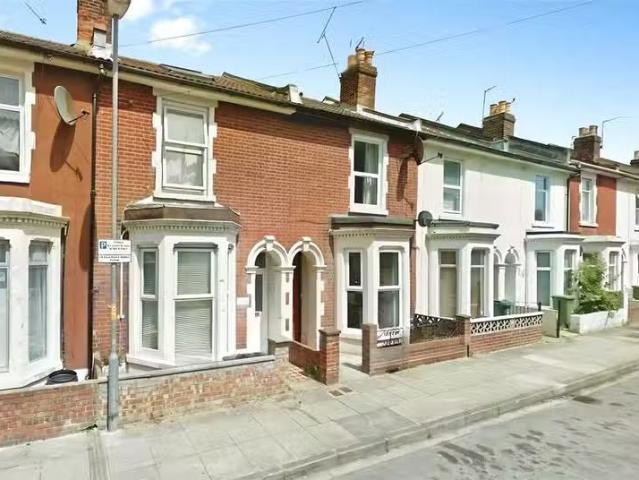 5 bedroom House to rent, Fraser Road, Southsea, PO5 £3,100 pcm