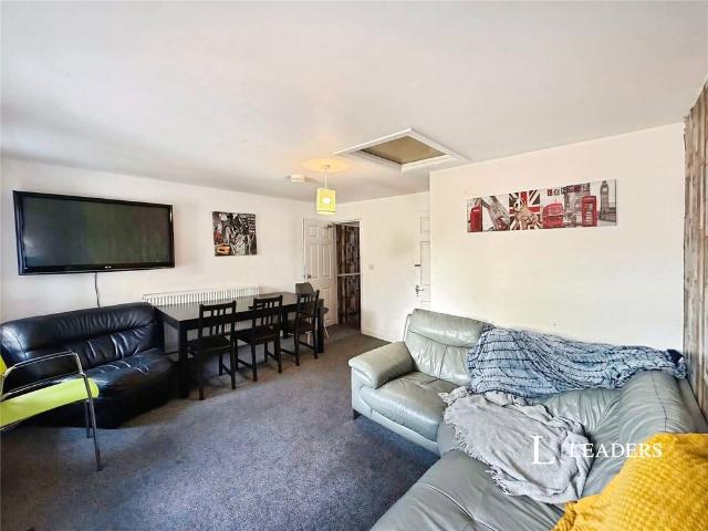 5 bedroom house to rent Henville Road, 40 Henville Road, Bournemouth, BH8