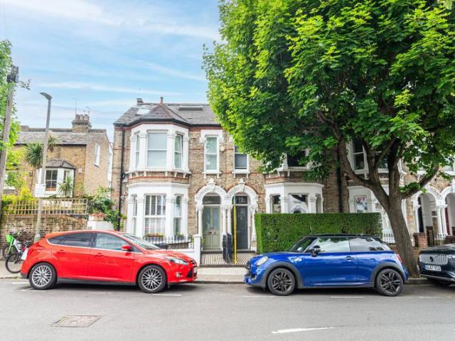 5 Bedroom House to Rent in Taybridge Road