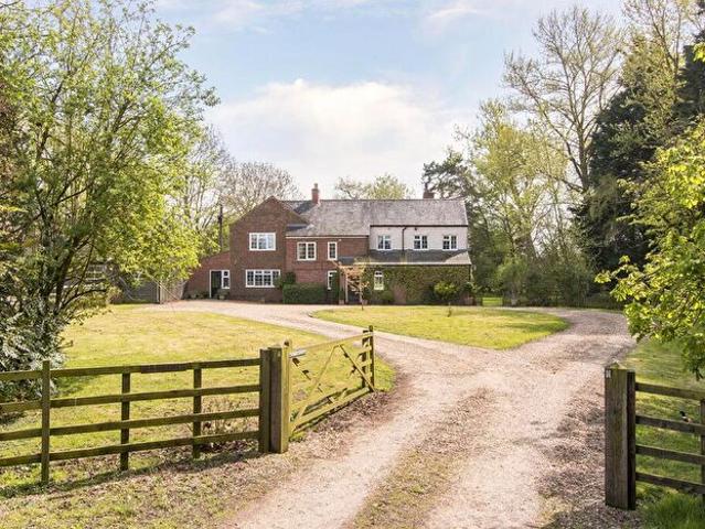 5 Bedroom House To Rent In Woodside, NN6